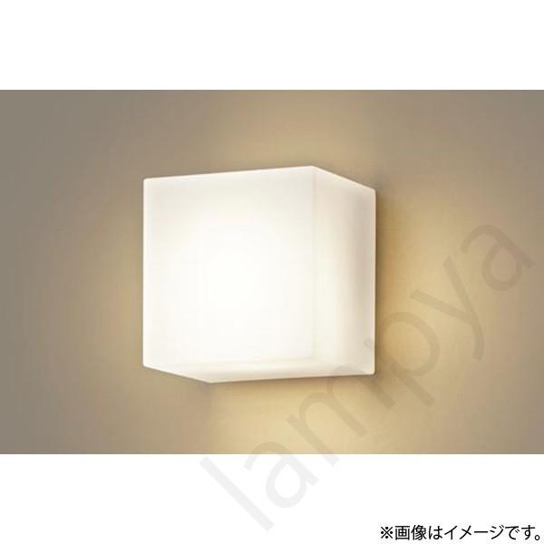 壁直付型　LED（電球色）ブラケット　拡散タイプ　白熱電球60形1灯器具相当ランプ別梱包◆LEDフラットランプφ70　クラス500 1灯（口金GX53-1）◆色温度：2700 K　◆光源寿命40000時間（光束維持率70％）◆幅：110 m...