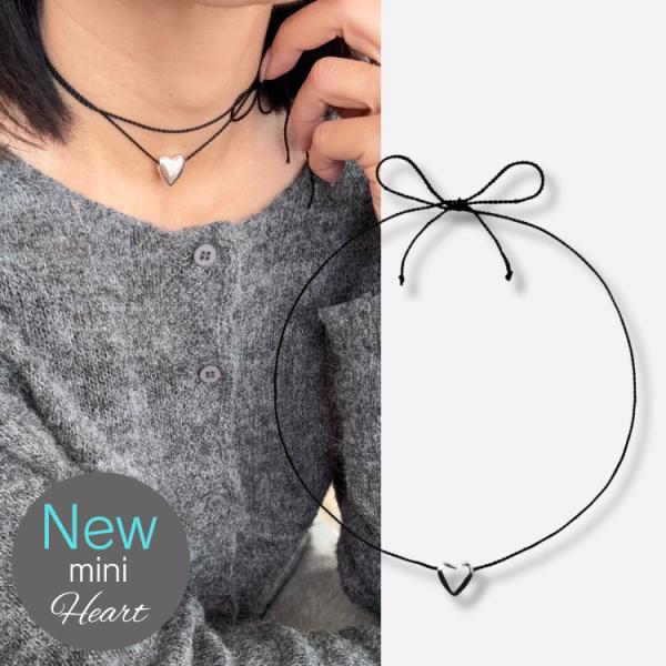 ANNIKA INEZの定番ハートネックレスの新作MINIはこれまで登場した中で最も小さなハート。（”Small”として販売されていたサイズよりさらに小さなサイズ）ミニマルなのに存在感があり、首元の繊細なラインをすっきり見せてくれるデザイン...