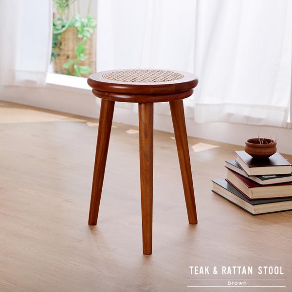 【商品名】KAGOME スツール ブラウン【品番】S088TG【寸法】外寸：（幅）33×（奥行）33×（高）44 cm重量：約2kg※大きさ、重量、色味、木目の様子等には個体差がございます。【材質】ラタン（籐）、チーク【塗装】ラッカー塗装【...