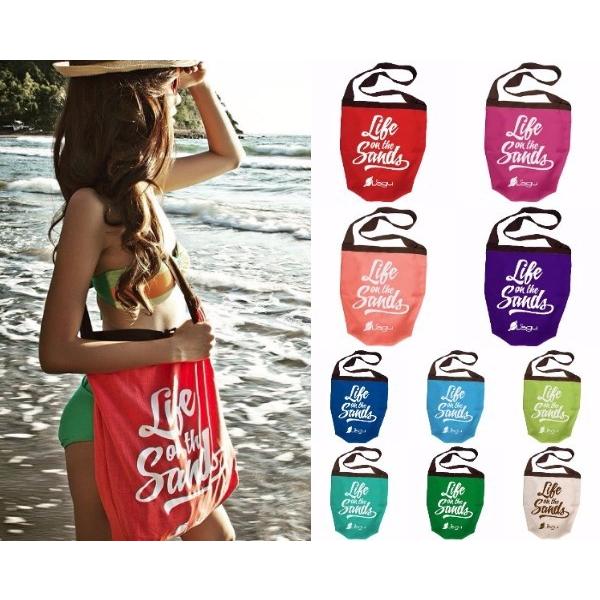 サイズ:38cm x 46cmストラップ：112cm重量 : 102g素材 : リネン等砂が付かない、速乾性、ノンアレルギー！近年、我々が海水浴や海に遊びに行った時にサンダルやレジャーシートに付着して持ち帰っている砂が問題となっています。 ...