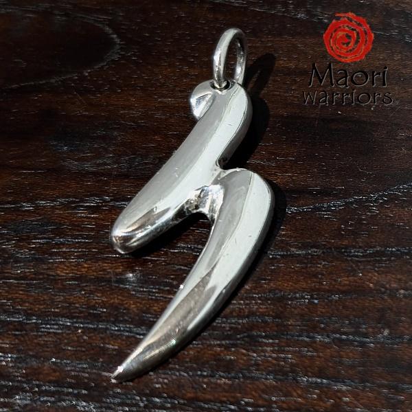 シルバーブランド MAORI WARRIORS MAORIのアクセサリーにはひとつひとつ意味が込められておりこちらのトップは　Excellency 〜 閣下 〜 を表現していますsize: 52×20mm【 Maori Warriors  ...