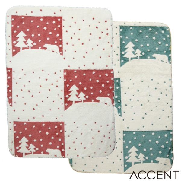 ・雪と熊がおしゃれなデザインです！・寒い季節はあると便利な、お手頃サイズのプランケット！・カラーは２種類から選択できます。・裏面はふわふわな、シープボアのブランケットです。・寒い季節は、外出時にも一枚あると便利です。・ご家庭での丸洗いが可能...