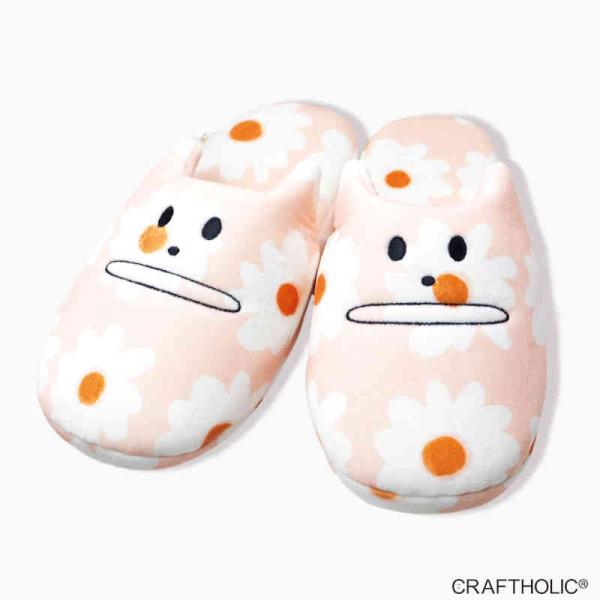 ・春の訪れがHAPPYな気持ちになる、SUISAI色のスリッパです。・カラフルなクラフト SUISAIシリーズです。・サイズはフリーサイズ（23〜24cm程度）、レディース・お子様向けです。・ご家庭でお洗濯できるので、長くお使いいただけます...