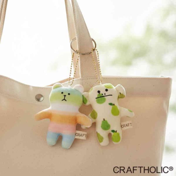 ２つ（RAB &amp; KORAT / SLOTH &amp; LORIS）のキャラクターがセットになったペアチャームです。手の部分に磁石が入っているので、手の部分を近づけると手を繋ぎ（くっつき）ます。・付属のキーチェーンで、バックなどに...