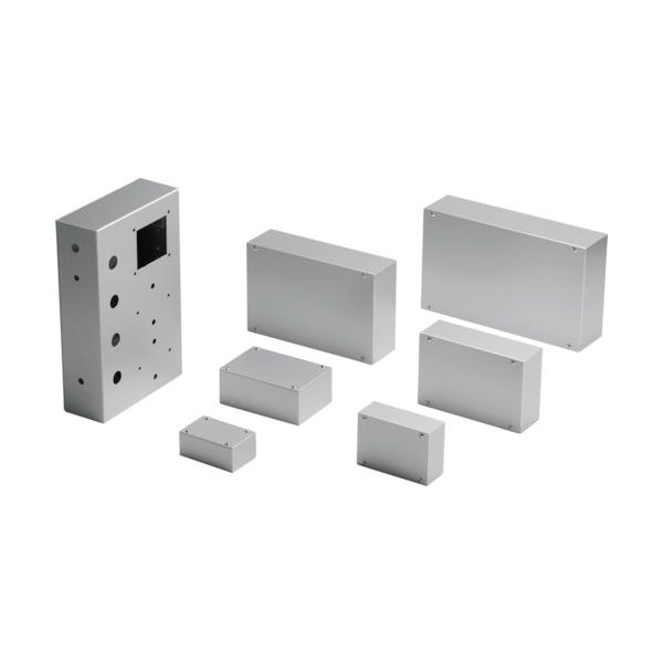 【特長】●平板カバー付の低価格アルミシャーシです。●内面が導通となりますので、アースやグランドが取り易くなります。●カバーの付け外しがしやすく、機器の組み込みやメンテナンスが容易な多用途ケースです。【用途】●カバーの付け外しがし易く、機器の...