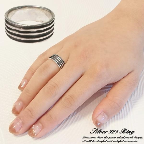 素材   シルバー925  サイズ   ◆リング幅：約7.5mm  原産国   Made In Thailand(タイ製)  特徴   シンプルなデザインがクールなシルバー925製の指輪です。  注意   ※画面上と実物では多少色具合が異な...