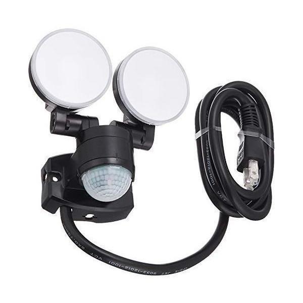 エルパ  ESL-SS412AC  白色LED コンセント式 センサーライト 2灯 お手軽タイプ 省エネ 安心の防水仕様 ELPA