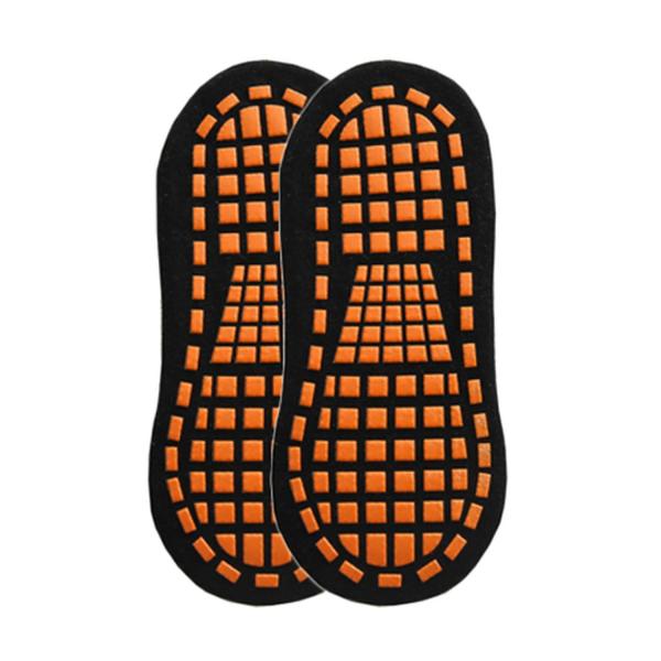 【商品説明】・足裏に滑り止めがある靴下です。・靴下のままヨガなどで難しいポージングを安心して行うことができます。・伸縮性抜群で履きやすい靴下になっています。【商品仕様】カラー ブラックサイズ　約22.5〜27.5cm