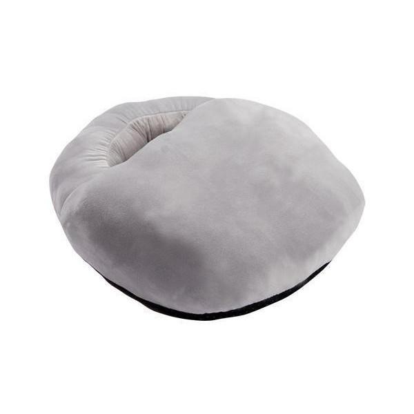 【商品説明】・ヒーター入りであったか快適、もっちり手触りのフットウォーマーです。・USBコードをパソコンやモバイルバッテリーに繋ぐだけで使用できます。・ヒーター部分は取り外しできるので、本体クッションは洗濯することも出来ます。(洗濯機不可)...