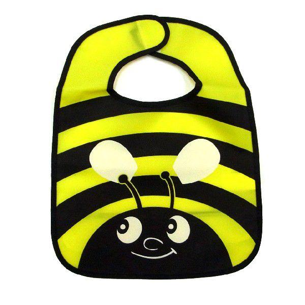 ボディカラー：イエローサイズ：ワンサイズ（約32x24cm、首周り約30cm）国内メーカー品、オリジナルデザイン、よだれかけ。＜素材＞ 100％ポリエチレン汚れに強く、お手入れが簡単なポリエチレン（ビニール）製。裏面には食べこぼし受止め用の...