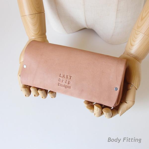 〇ブランドLAST Drip Designs （lastdripdesigns）ラストドリップデザインズ〇モデルNoldds-73528748〇サイズ（寸法）タテ約9.5cmヨコ約19.0cm厚み約6.0cm重さ約200.0gハンドメイドの...