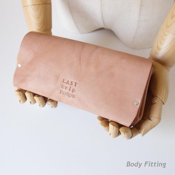 〇ブランドLAST Drip Designs （lastdripdesigns）ラストドリップデザインズ〇モデルNoldds-73528791〇サイズ（寸法）タテ約10.5cmヨコ約21.0cm厚み約6.0cm重さ約230.0gハンドメイド...