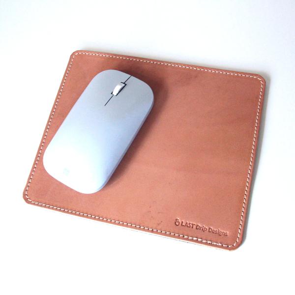 〇ブランドLAST Drip Designs （lastdripdesigns）ラストドリップデザインズ〇モデルNoldds-78066704〇サイズ（寸法）タテ約15.0cmヨコ約18.0cm厚み約0.4cm重さ約65.0gハンドメイドの...