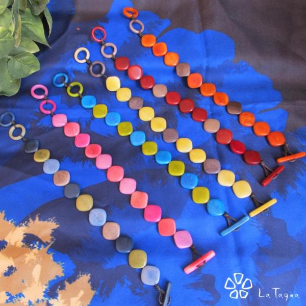 ■素材:タグア椰子■サイズ:約22〜18cm前後となります。2段階アジャスター付き※金具類を一切使用していないのでお肌に敏感な方にもおすすめです。※本製品は、タグア(象牙椰子)を使用したハンドメイドの商品です。自然素材の商品によりパーツによ...