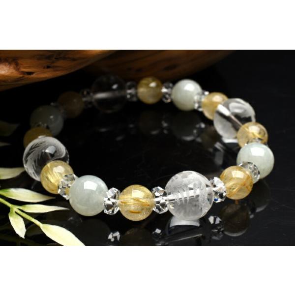 【材質】聖獣の守 開運 龍が天に昇るが如く幸を呼び込む四神×金運ルチルクォーツ 【腕周り】約15cm(伸縮性有り)【重さ】約27g【特徴・意味】お守りとして最適な四神のブレスレット。ルチルと翡翠を贅沢に使用し、金運を上げるとともに、守る力も...