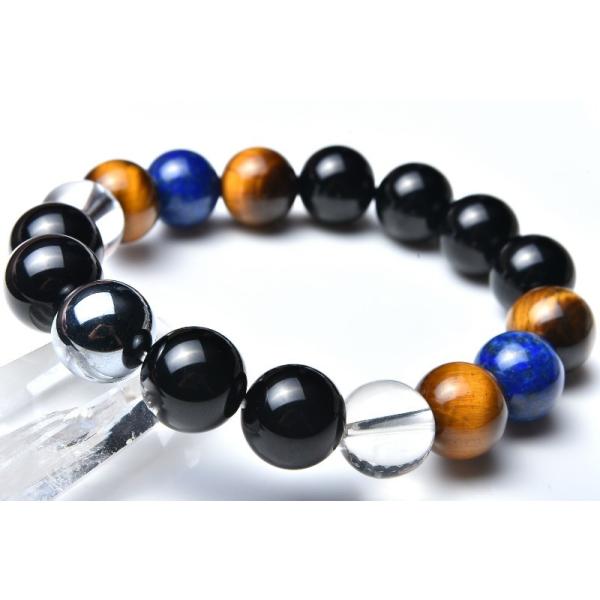 【材質】テラヘルツx魔除けモリオン 【腕周り】約17cm(伸縮性有り)【重さ】45g侍-samurai-身近にイない存在となってしまった侍ですが、現代に生きる私達でもファンが多い存在となっており深い精神性を持つことが侍の価値となっております...