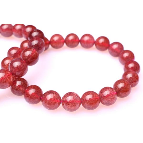 【材質】ストロベリークォーツ 7.5mm【腕周り】約15.5cm(伸縮性有り)【重さ】15g  うるうるとした、本物の果実の様に美しいタイプが入荷致しました。流通名として、アフリカンストロベリーと呼ばれているのが納得のブレスレットです。クラ...