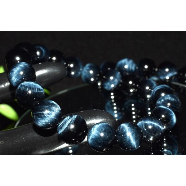 【材質】キャッツアイ効果 ブルータイガーアイ 産地：南アフリカ【サイズ】約12.5mm（±0.5mm）【腕周り】約17.5cm(伸縮性有り)【重さ】約48g【特徴・意味】高品質なタイガーアイを入荷いたしました！極上の光沢とシャトヤンシー効果...