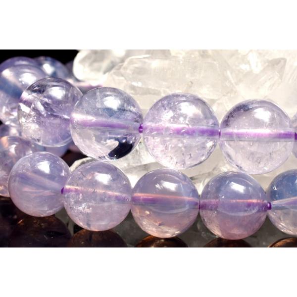 【材質】スコロライト 9-9.5mm 産地：ブラジル【サイズ】約9-9.5mm(±0.5mm)【腕周り】約15.5cm(伸縮性あり)【重さ】約25g【特徴・意味】選ばれた原石しかスコロライトに変化しない希少価値の非常に高いストーンです。乳白...