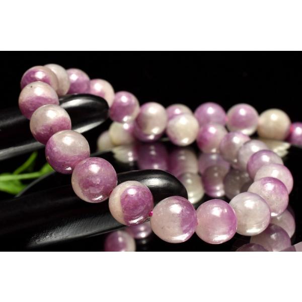 【材質】ルビーインクォーツ 10mm 産地：南アフリカ【サイズ】約10mm(±0.5mm)【腕周り】約15.5cm(伸縮性あり)【重さ】約36g【特徴・意味】ルビーは近年どんどん流通量が減っており、入荷数も少なくなってきました。勝ちたい勝負...