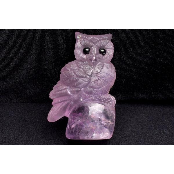 【材質】アメジスト 56x35x25mm 産地：ブラジル【サイズ】約56x35x25mm【重さ】約62g【特徴・意味】ふくろうは四方を見渡せる=先行きが明るいと言われており縁起の良い生き物として人気です。そんな梟が細かく彫刻された見応え抜群...