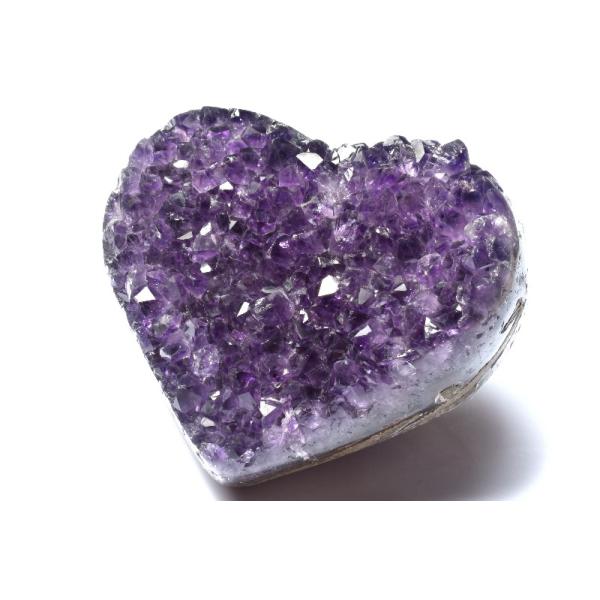 【材質】アメジストクラスター 88x77x36mm 産地：ウルグアイ【サイズ】約88x77x36mm【重さ】約345g【特徴・意味】多くの産出地があるアメジストの中でもウルグアイ産は特に高発色で鮮やかな色合いとされています。今回入荷分は小さ...