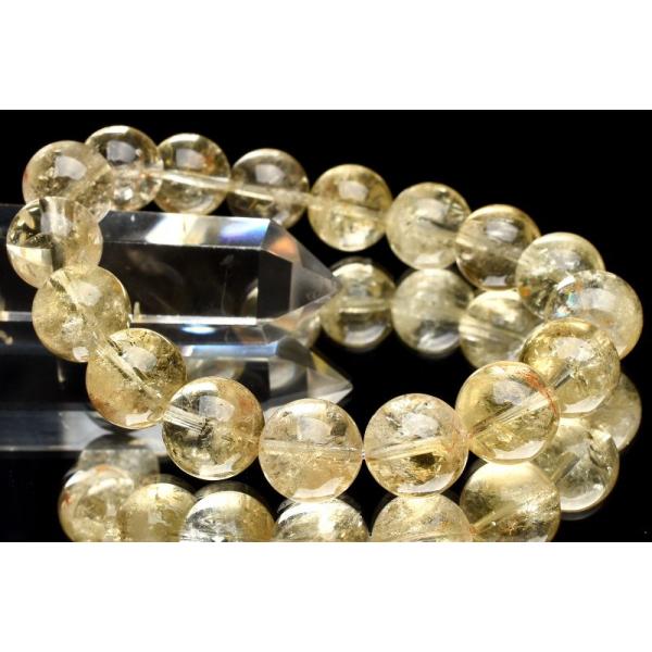 【材質】ゴールデンレムリアンシードクリスタル 12mm 産地：コロンビア【サイズ】約12mm(±0.5mm)【腕周り】約17cm(伸縮性あり)【重さ】約44g【特徴・意味】希少な水晶のブレスレットが限定入荷いたしました！こちらは希少な黄金カ...