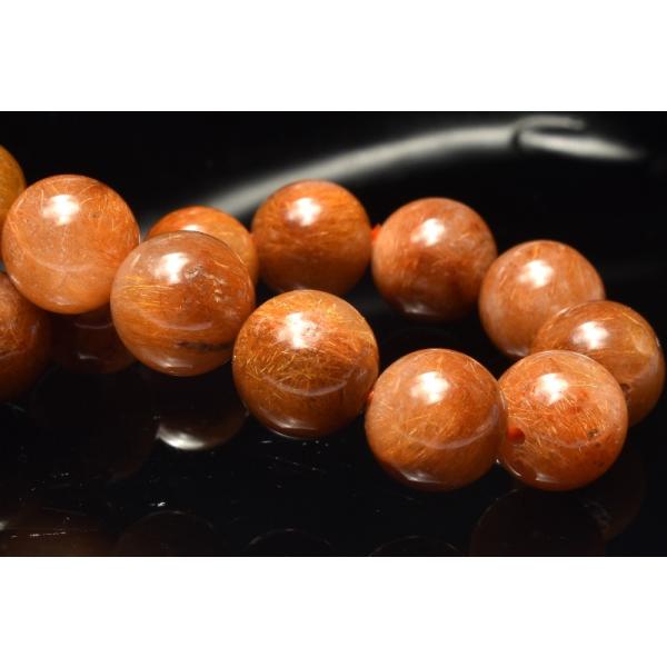 【材質】ブロンズルチルクォーツ 9-9.5mm 産地：ブラジル【サイズ】約9-9.5mm(±0.5mm)【腕周り】約15.5cm(伸縮性あり)【重さ】約25g【特徴・意味】部分的に針が密集し、キャッツアイ効果が見られます！これからの時期にぴ...