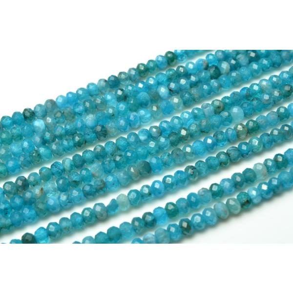 【材質】アパタイト 2x3mm【重さ】7gアパタイトの名前の由来は「惑わす、ごまかす」という意味の ギリシア語である「apate」から来ています。アパタイトは、カルシウムの燐酸塩鉱物のグループに対する名前です。アパタイトの持つエネルギーは「...