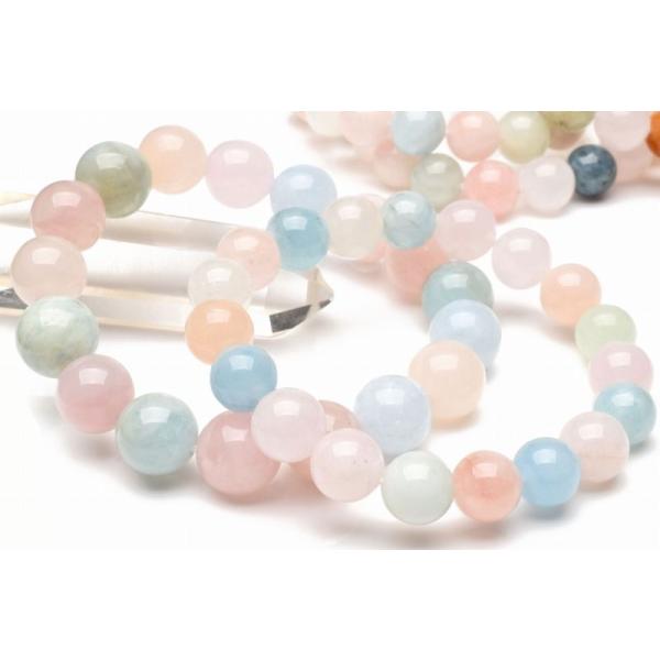 【材質】ミックスベリル 10mm　産地：ブラジル【サイズ】約10mm（±0.5mm）【腕周り】約16cm(伸縮性有り)【重さ】約28g【特徴・意味】パルテルカラーが可愛らしく上品なブレスレットです。中にはヘリオドールやブルーカラーが含まれて...