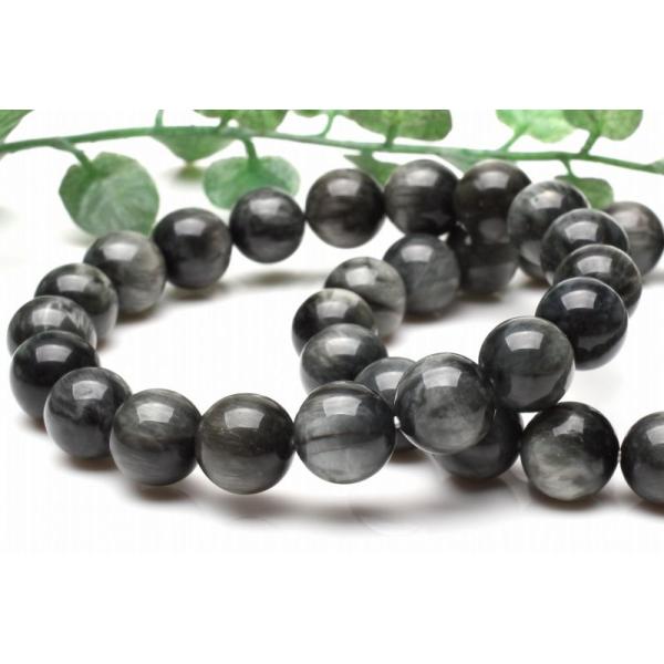 【材質】イーグルアイ 6mm　産地：南アフリカ【サイズ】約6mm（±0.5mm）【腕周り】約15.5cm(伸縮性有り)【重さ】約10g【特徴・意味】イーグルアイは、その名の通り「鷲（わし）の目」のように 見えることから名付けられました。別名...