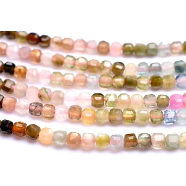 【材質】MIXトルマリン 2x2mm 産地：ブラジル【サイズ】約2x2mm(±0.5mm)【重さ】約4g【特徴・意味】煌めくカット加工が魅力の小粒ビーズアイテムです。コロコロと可愛らしく使い道が楽しい新商品です。トルマリンは1万年以上前の地...