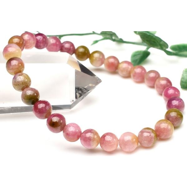 【材質】ウォーターメロントルマリン 6.5mm 産地：ブラジル【サイズ】約6.5mm(±0.5mm)【腕周り】約15.5cm(伸縮性あり)【重さ】約12g【特徴・意味】カラフルで小粒でも眼を惹くトルマリンのブレスレットです。透過性があり、希...