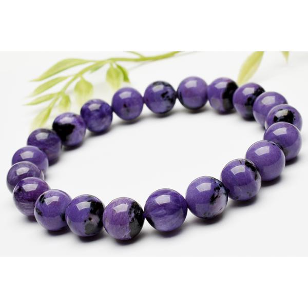 【材質】チャロアイト 9mm 産地：ロシア【サイズ】約9mm(±0.5mm)【腕周り】約15.5cm(伸縮性あり)【重さ】約22g【特徴・意味】渦巻くようなマーブル模様が美しいチャロアイトです。油絵のようで力強く、一粒一粒違う模様にうっとり...