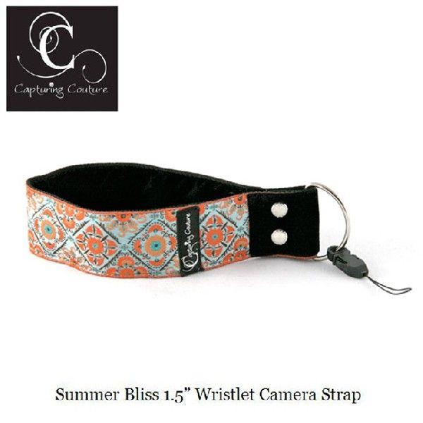 全長：26.5cmストラップ本体部：長さ17.5cm×幅4cmストラップ先端(ヒモ)：長さ5cm×厚さ0.1cm※お使いのカメラをお確かめ下さい。