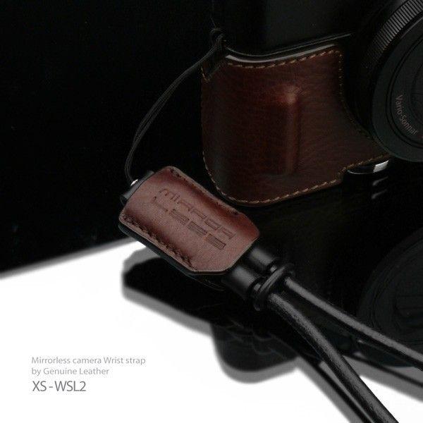 本革を使用したおしゃれなデザイン。手首を通しベルトを絞ることで、手首にフィットし、 さらに、落下防止にもなります。メーカー：GARIZ/ゲリズMirrorless camera Wrist strap by Genuine Leather ...