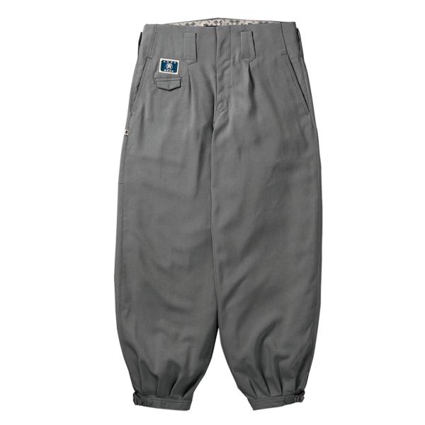 ☆在庫処分セール☆素材・混率/ポリエステル100%春夏物※セール品につき、付属の紙タグに折れ目や色あせがある場合がございます※商品にシワが入った状態での到着となる可能性があります。すっきりしたラインで足さばきも軽快な細身仕立て。生地は清涼感...