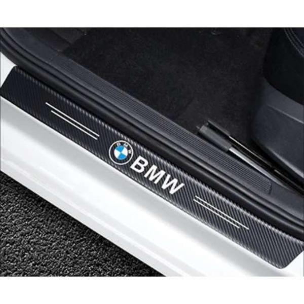 キズを覆い、 搭乗中/デボーディング中の擦り傷、擦り傷、汚れなどから愛車を保護します。 ドアシルガードの裏側は粘着性があり、両面テープを剥がした後、簡単に貼れます。両面テープで張り付ける商品は必ず取り付ける面の汚れ(ほこり、油分、水分等) ...