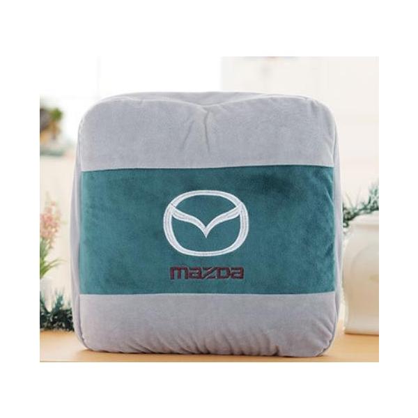 折畳みサイズ：38cmｘ38cmサイズ・広げた状態：180cmｘ120cm商品側面のファスナーを開けて、枕を広げると布団になります。適度な保温力があり、春夏秋冬とご使用できます。手触りがいいクッションです、車のインテリアにもぴったりです!