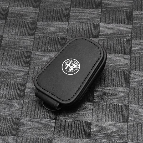 【サイズ】約4*5*7CM【取付簡単】 クリップタイプになっており、お車のサンバイザーに挟んで頂くだけで簡単に取り付けが可能です。【日常生活に広く使える 】車のサングラスホルダークリップには様々なメガネを収納できるだけでなく、チケットやカー...