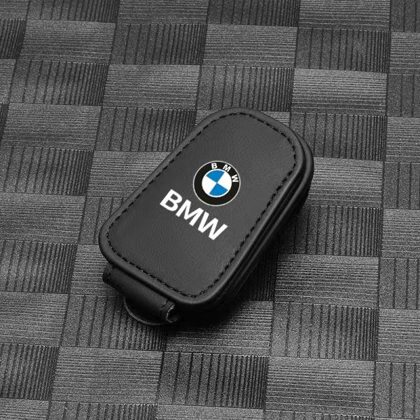 【サイズ】約4*5*7CM【取付簡単】 クリップタイプになっており、お車のサンバイザーに挟んで頂くだけで簡単に取り付けが可能です。【日常生活に広く使える 】車のサングラスホルダークリップには様々なメガネを収納できるだけでなく、チケットやカー...