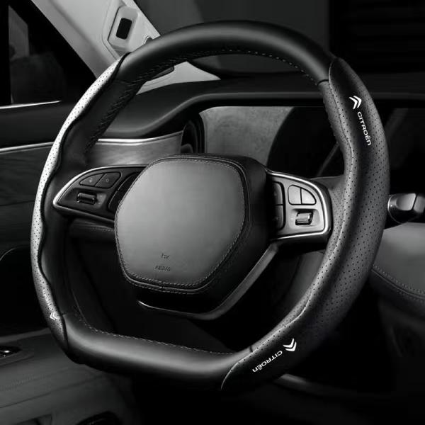 D型 と O型 の両方のハンドルに適応します【取り付けが簡単】なめらかな曲線と個性的なデザインを持った本製品ハンドルカバーは２ピースタイプで、ハンドルの両側に取付て車内を簡単にドレスアップ、流石に実用性と美しさの共存！また、使わない時にも、...