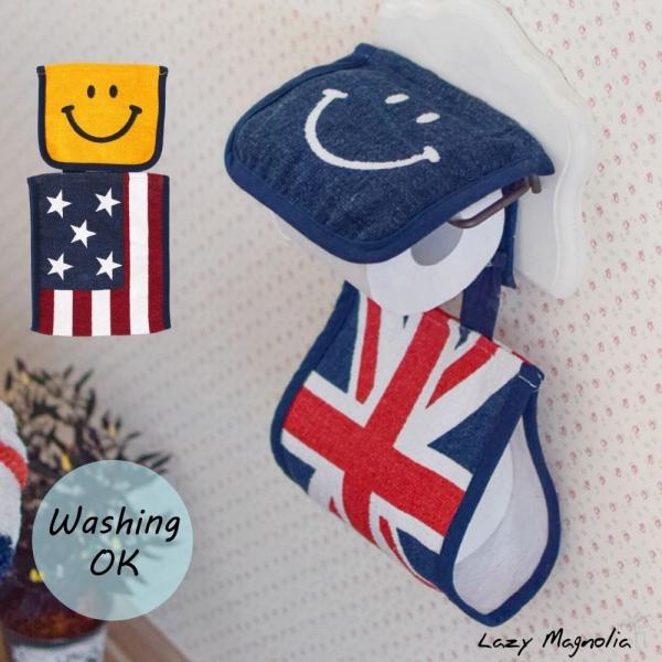 〇商品名トイレットペーパーホルダーカバー スマイル USA UK〇ポイントトイレの雰囲気を明るくするスマイル柄のホルダーカバーです。スマイルと国旗のデザインと、はっきりとした色が際立ちトイレを楽しい空間にしてくれます。ストックケースがついた...