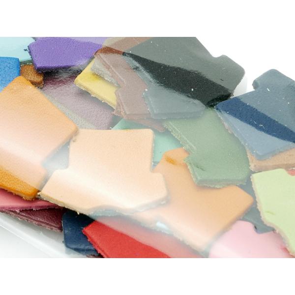 ■型番：Pcharm1027■販売価格：1122円（税込）　　/　　1020円（税抜）■商品名：ミニチャーム Tシャツ■色：アソート（ドエリア）■サイズ：18×21mm■厚さ：1.0mm■内容：50ヶ■メール便について：メール便（220円）...