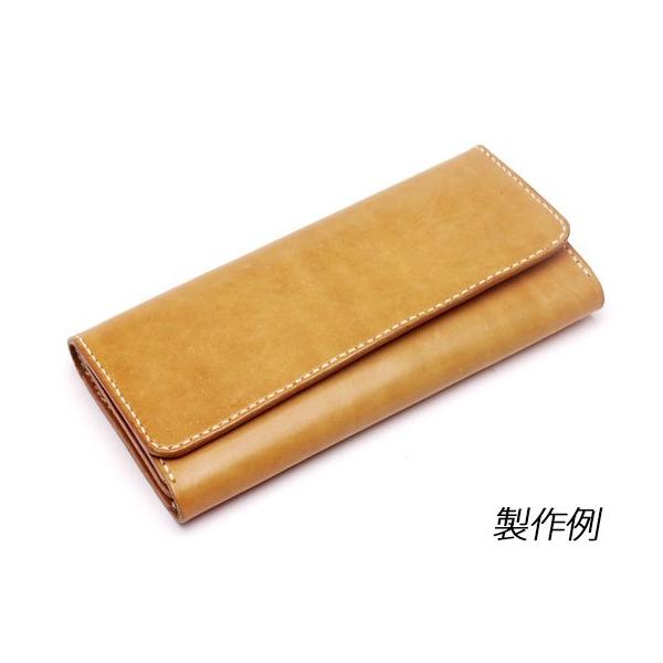 ■型番：Pkit111■販売価格：9240円（税込）　　/　　8400円（税抜）■商品名：ロングウォレットキットD（二つ折りかぶせタイプ、小銭入れファスナー式、カード横型）■色：全2色、ナチュラル（サドルレザー）/黒■サイズ：20×10cm...