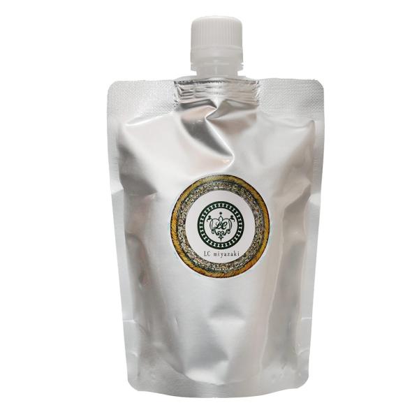 商品：サンダルウッドシードオイル サンダルウッド種子油容量：100ml部位：種子荷姿：100ml：パウチ産地：オーストラリア産成分：オレイン酸（45〜60％）、リノレン酸（〜2％）、パルミトレイン酸（0.2〜1％）、パルミチン酸（2.5〜4...