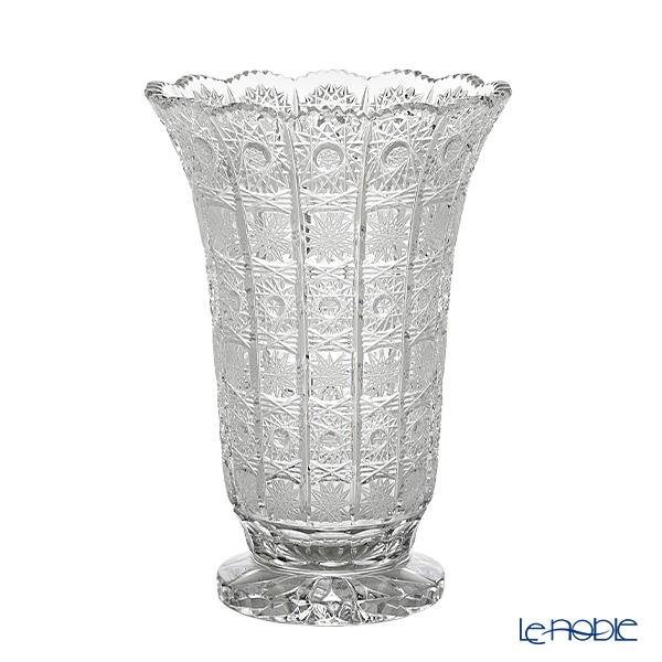 「ガラスの錬金術」と呼ばれるボヘミアの名匠たちに受け継がれる技術と伝統。 ボヘミア Bohemia チェコ フラワーベース・花瓶