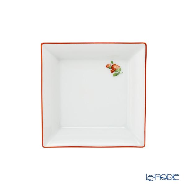 可憐な小花が一輪、繊細な筆のタッチで描かれたシリーズ♪ アウガルテン Augarten オーストリア 豆皿・ミニトレイ（10cm未満）