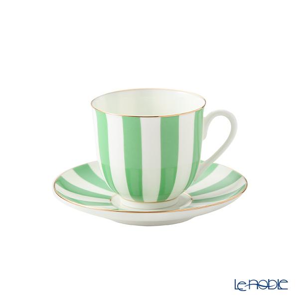 帝政ロシア皇室御用達時代の歴史と伝統を誇る、色褪せない華麗なデザイン。 インペリアル・ポーセリン Imperial Porcelain Manufactory ロシア カップ＆ソーサー