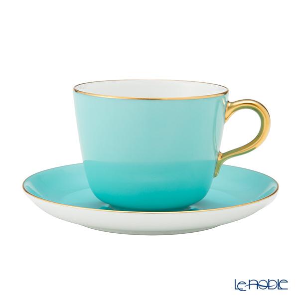 カラフルな漆蒔き技法により表現される色の深みと艶は、引き込まれるような美しさです。 オオクラトウエン 大倉陶園 カップ＆ソーサー